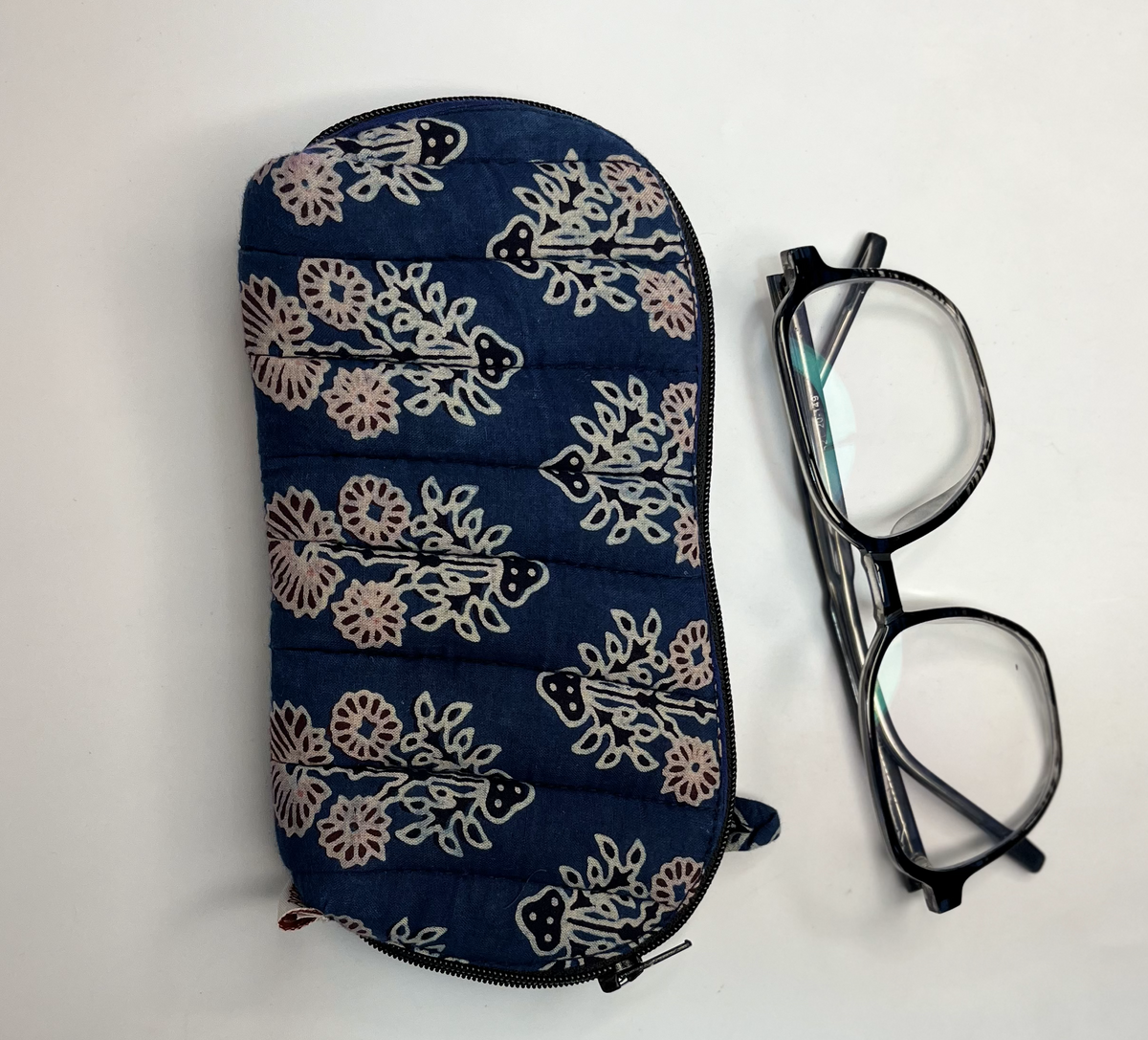 Quilted Sunglasses case - Spectacle cover – SEWA RUAAB